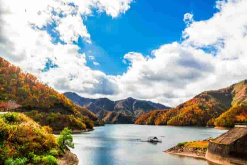 October is the perfect season for autumn leaves! 10 spectacular spots ...