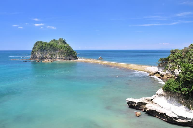 Sanshiro Island and Tonboro Phenomenon