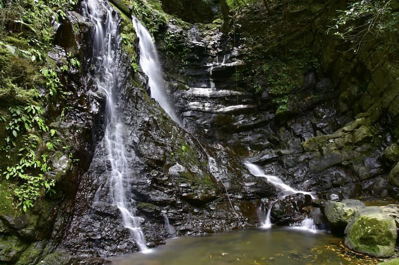 Inunakiyama "Gyoja Falls"