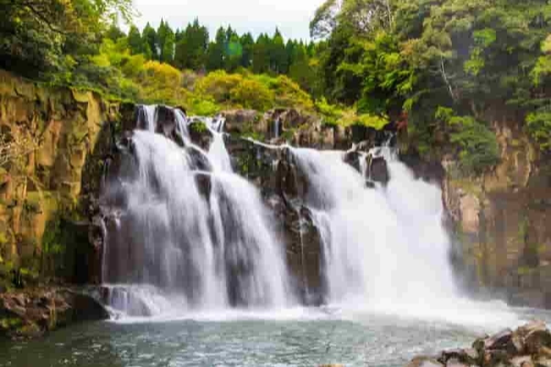Weekends Hiking Trails! 10 Easy-to-Access Waterfall Spots for Beginners ...