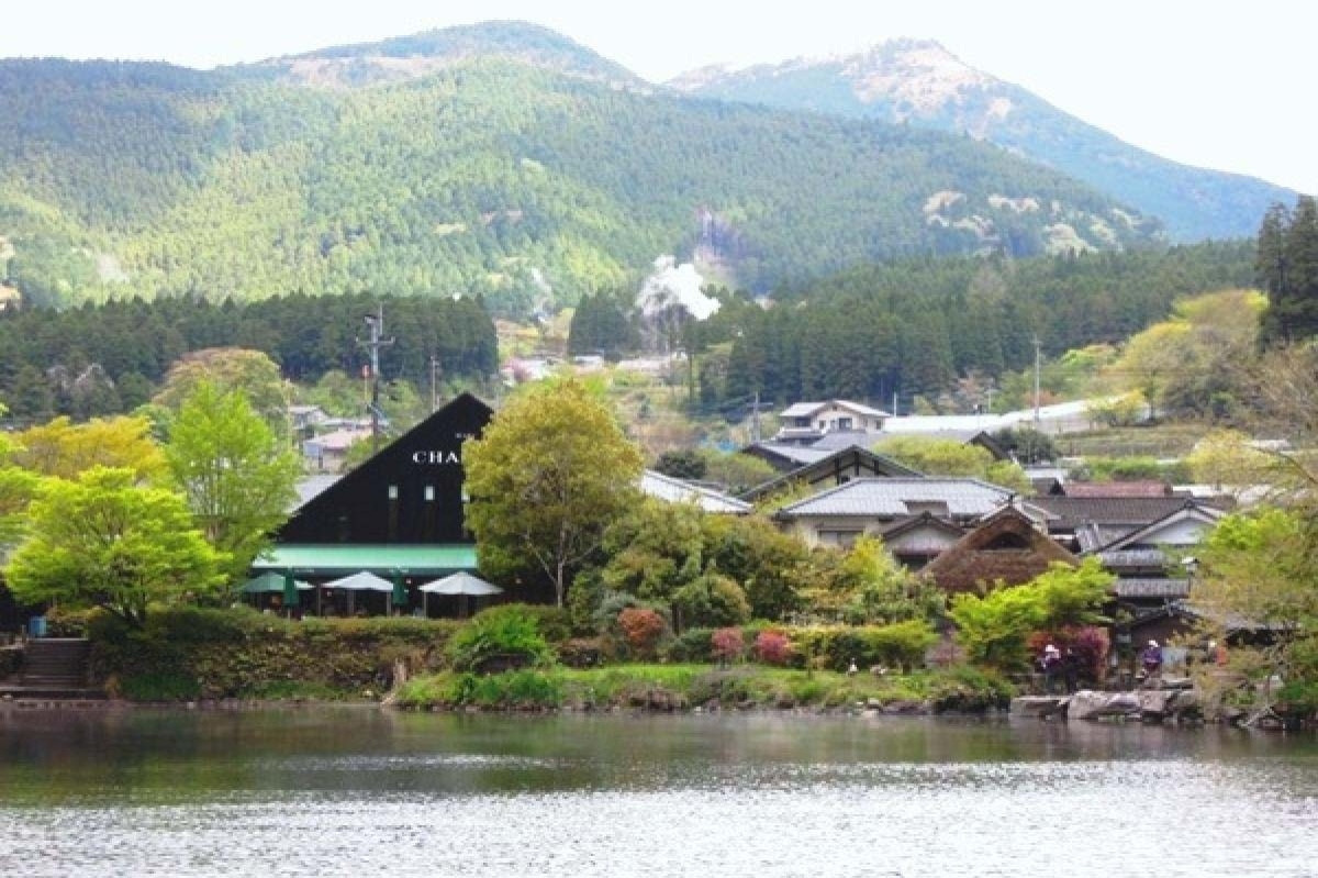 Wandering through a classic hot spring town: Immerse yourself in the ...