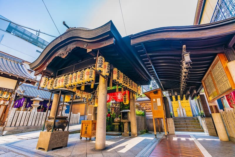 Hozenji Temple