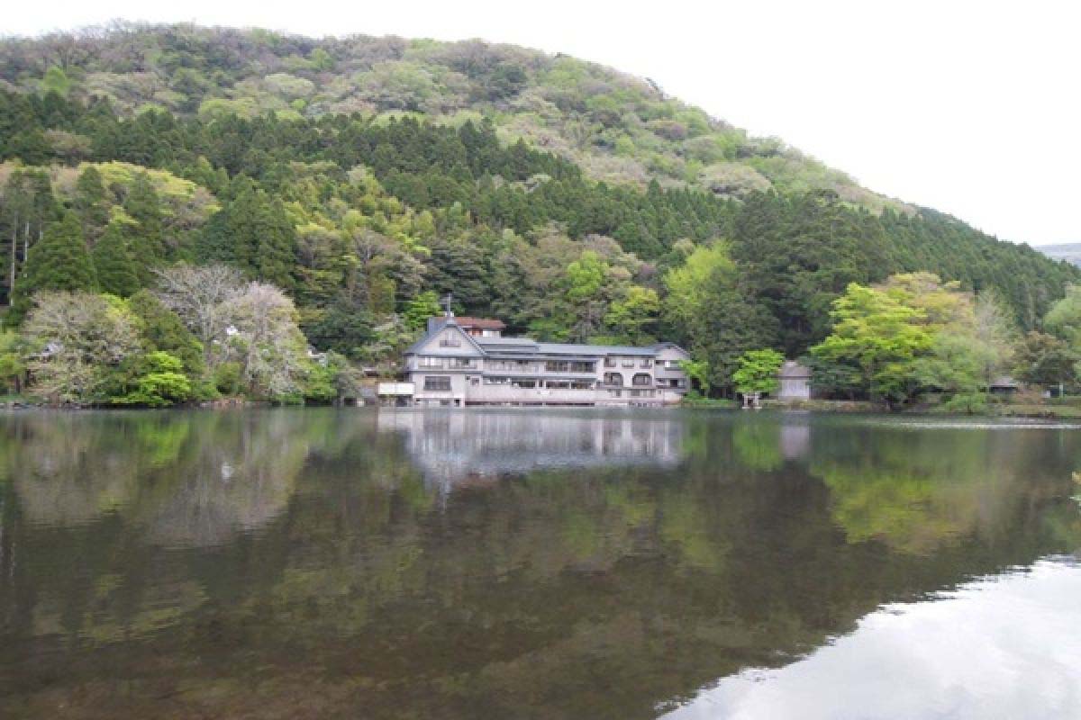 Wandering through a classic hot spring town: Immerse yourself in the ...