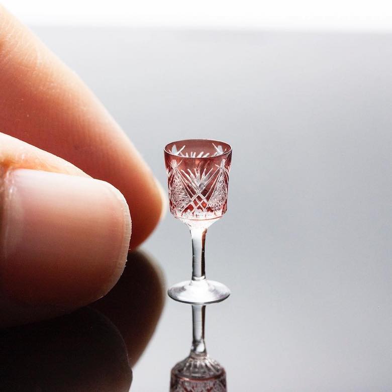 The facetted glass world of Megumi Hachinohe: Small yet intrinsically ...