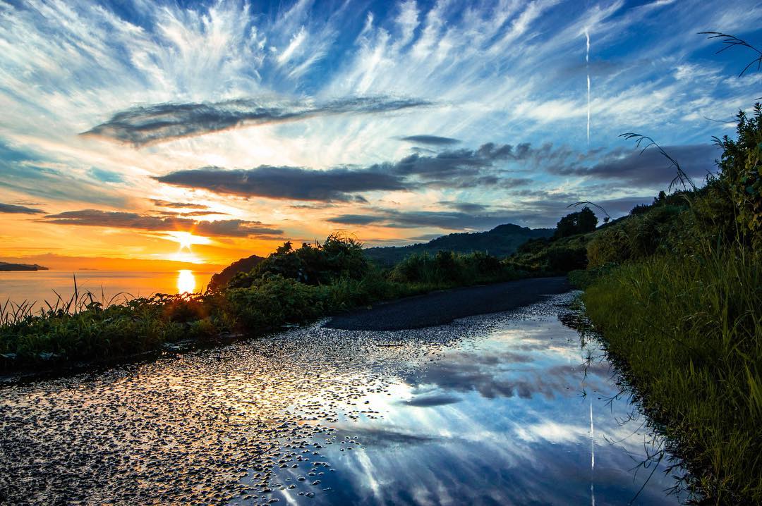 Beautiful pictures of the sunset resembling to the worldview of Makoto ...