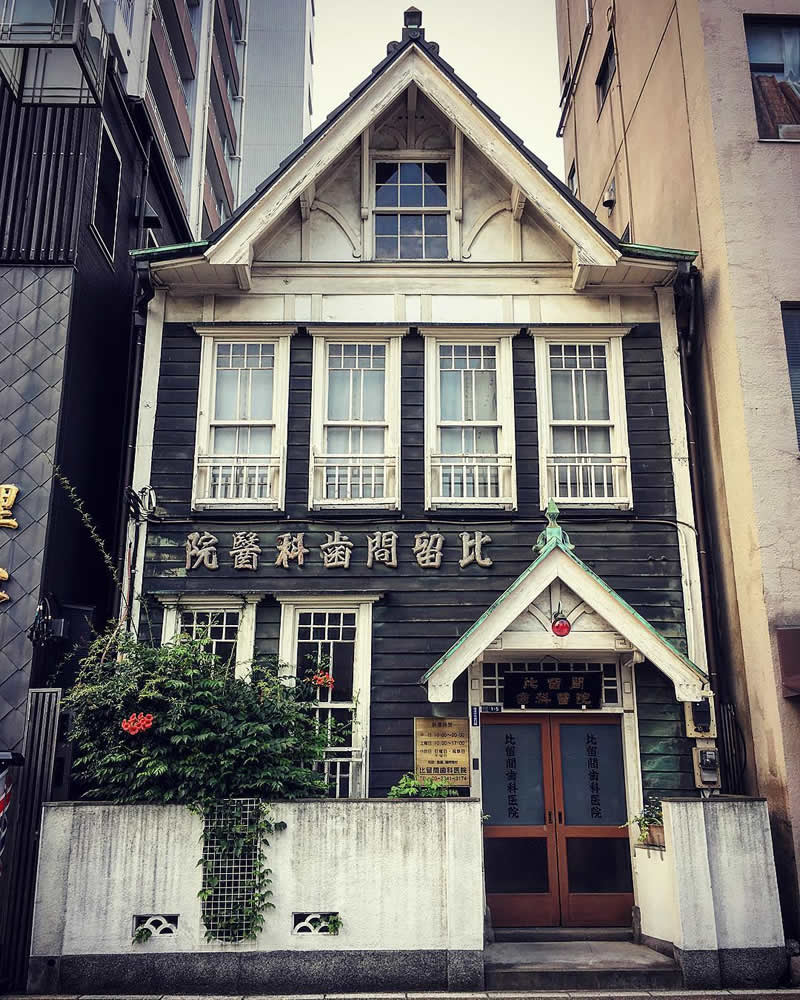 Buildings of the downtown, reminiscences of Showa period｜ZEKKEI Japan