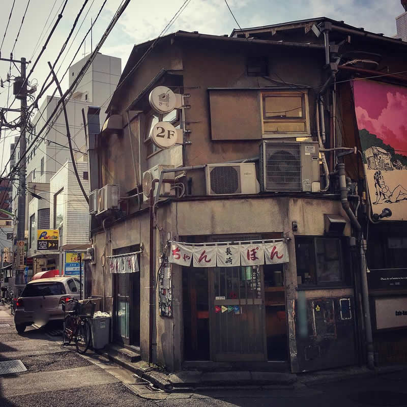 Buildings of the downtown, reminiscences of Showa period｜ZEKKEI Japan